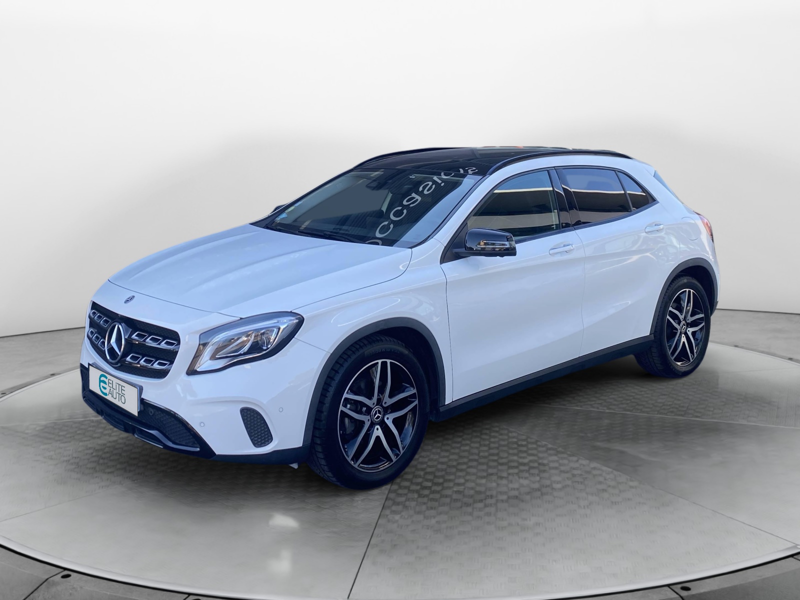 Acheter une mercedes classe gla 220 d 7-g dct sensation d'occasion avec ...